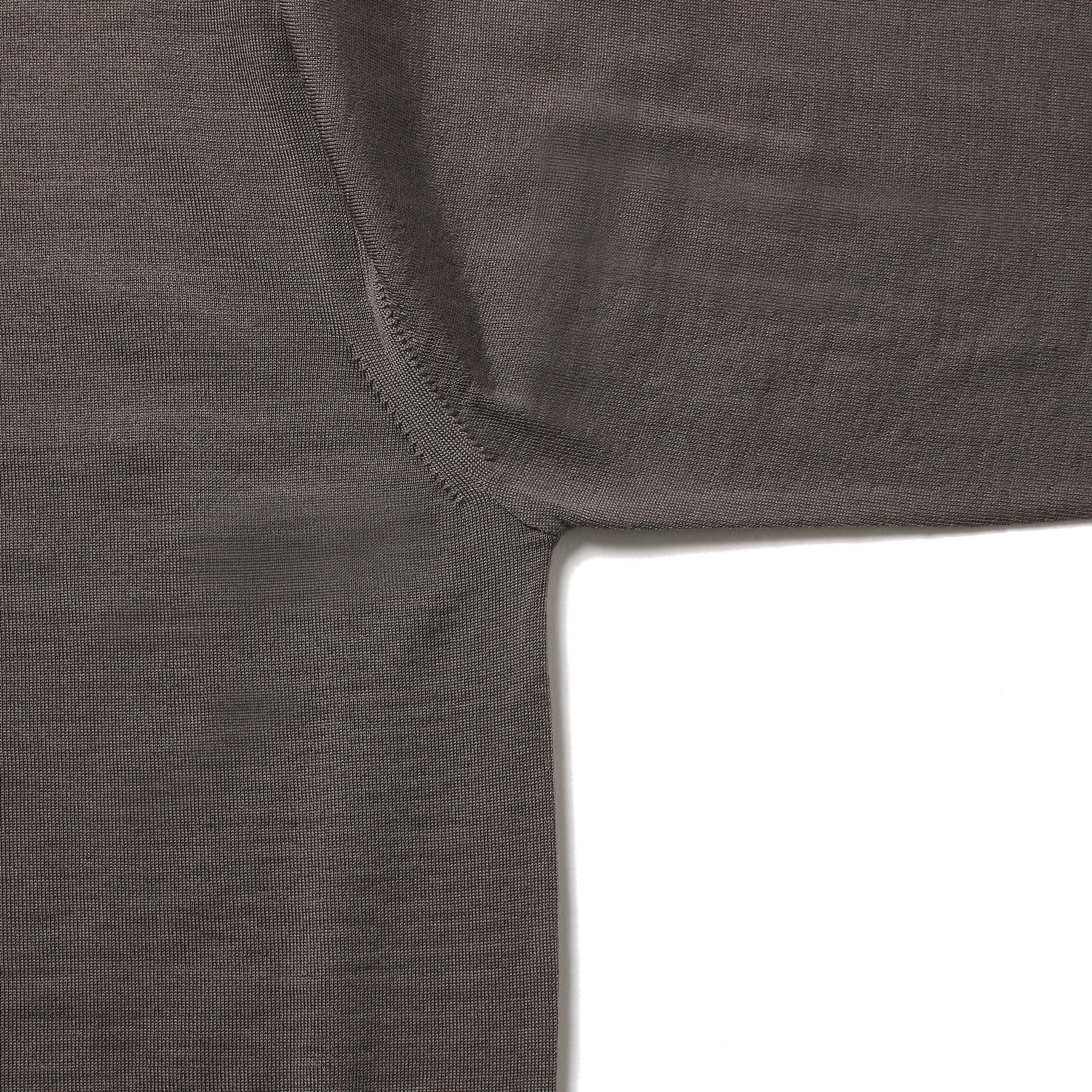 nomiamo（ノミアモ）33ゲージウールモックネックニットストーングレー【MASTERPLAN（マスタープラン）】